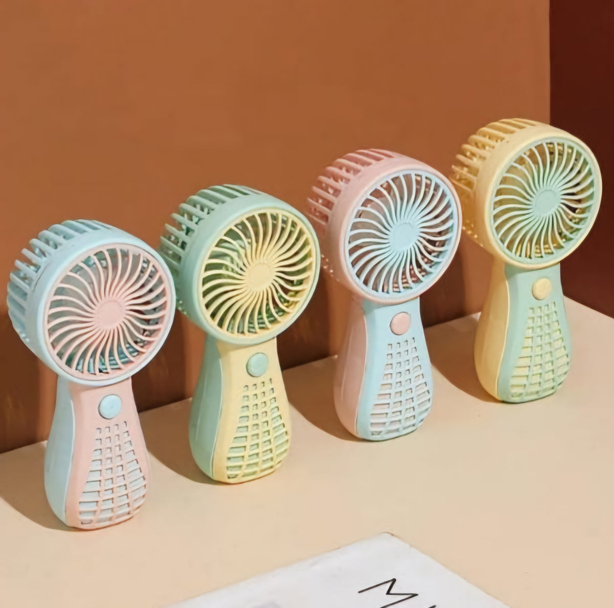 Handheld Mini Fan – Elevation